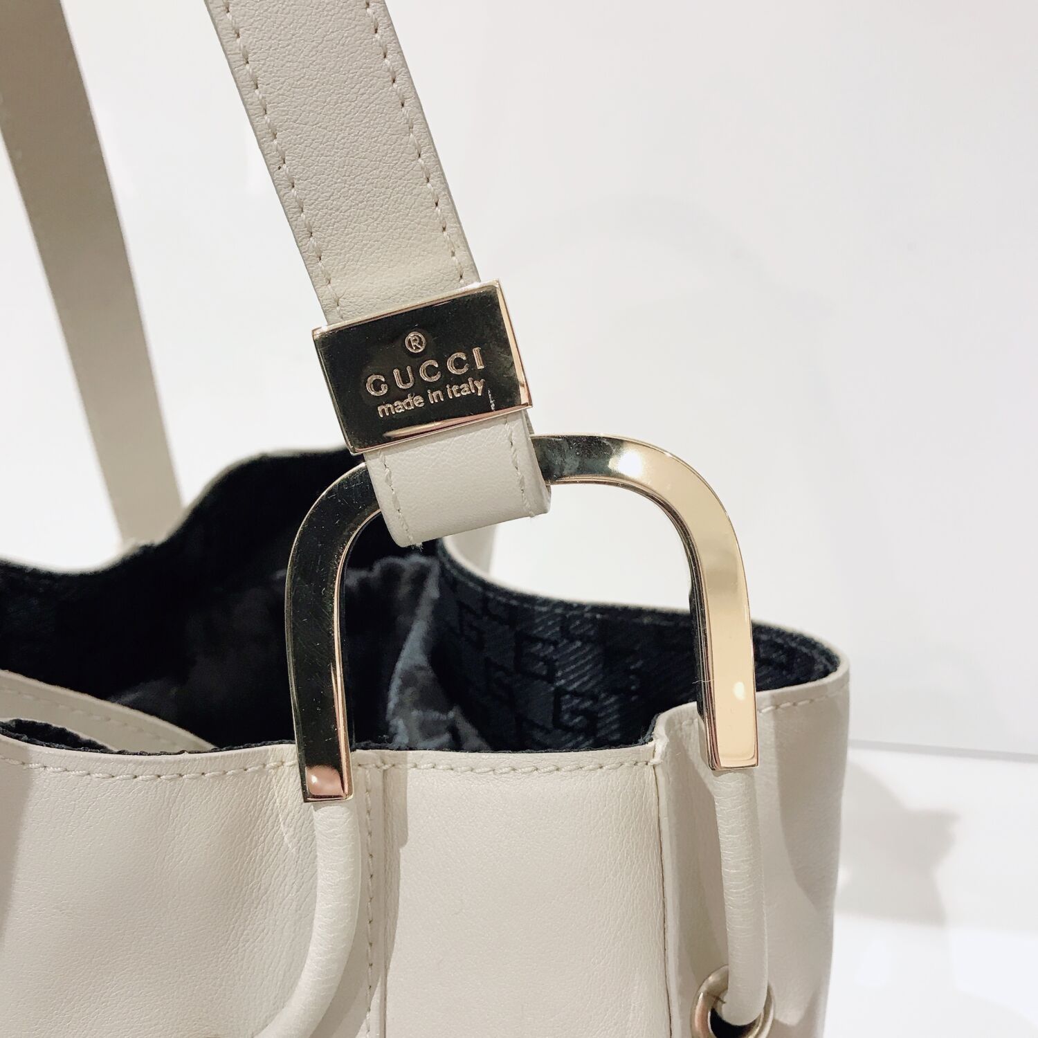 【質屋かんてい局松前R56号店】でGUCCI(グッチ)をお買取致しました！ - 愛媛県松山市の質屋なら質屋かんてい局【全国200店舗以上】金・時計・財布の買取なんでもOK