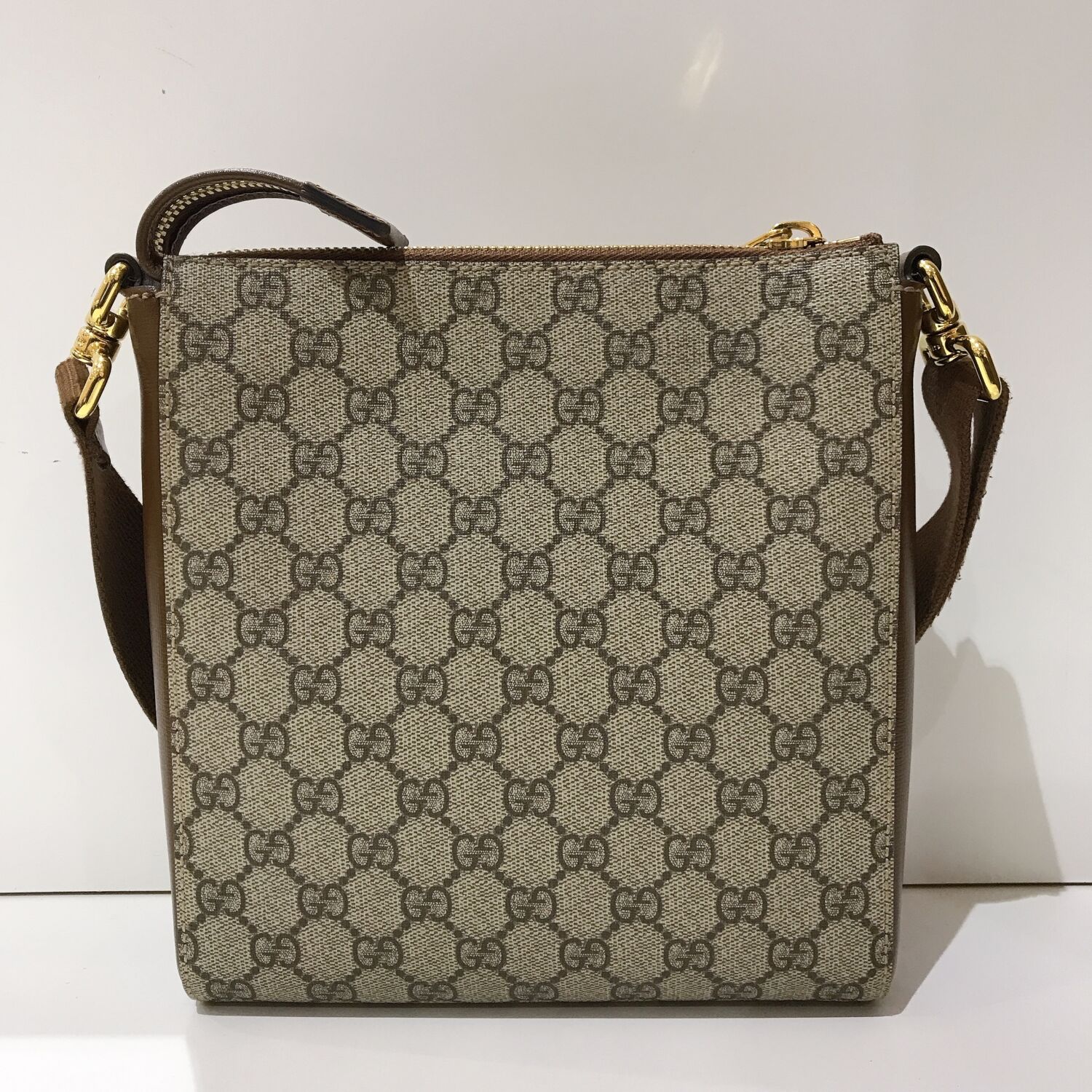 【質屋かんてい局松前R56号店】でGUCCI(グッチ)をお買取致しました！ - 愛媛県松山市の質屋なら質屋かんてい局【全国200店舗以上】金・時計・財布の買取なんでもOK